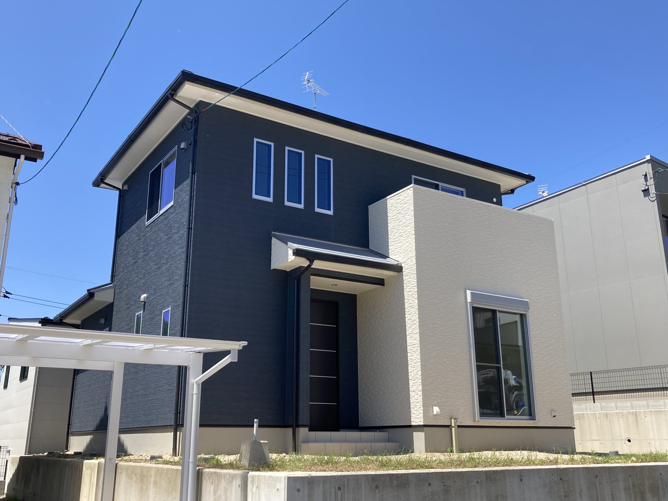 白基調のさわやかな洋風のお家 - 広島・愛知で注文住宅・リフォームのことなら株式会社PLUSBON（プラスボン）